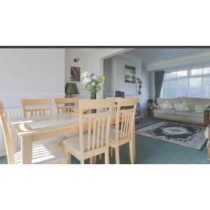 FreelyWheely: Dining Table and 4 Chairs