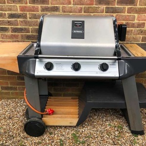 FreelyWheely: Outback 3 burner gas bbq