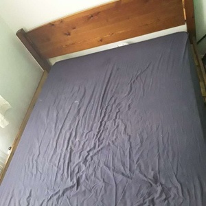 FreelyWheely: Heal Double Bed Frame (Queen size?)