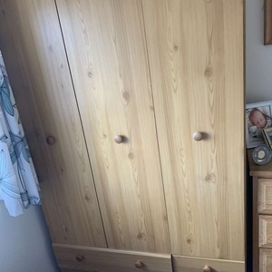 FreelyWheely: Wardrobe