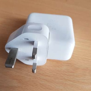 FreelyWheely: Genuine Apple 29W Adapter For MacBook USB-C Power Supply ...