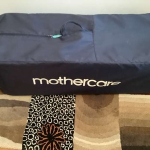 FreelyWheely: Baby Travel Cot / Play Pen