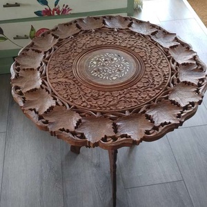 FreelyWheely: Coffee table