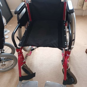 FreelyWheely: Wheelchair