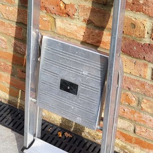 FreelyWheely: Step Stool / Ladder