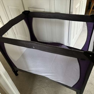 FreelyWheely: John Lewis travel cot