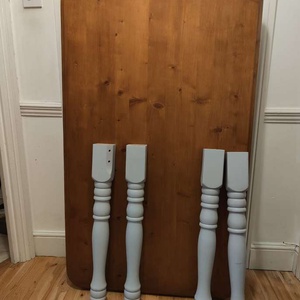 FreelyWheely: Dining table