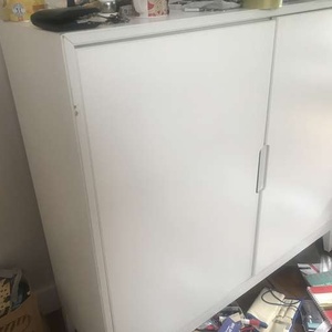 FreelyWheely: Large Ikea bookcase with doors