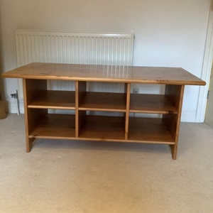 FreelyWheely: TV unit