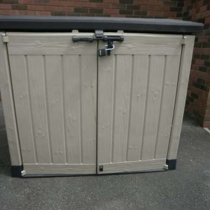 FreelyWheely: Outdoor Plastic Storage Box