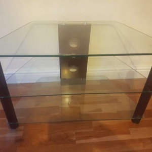 FreelyWheely: Tv stand