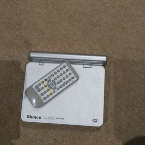 FreelyWheely: Sinco DVD player