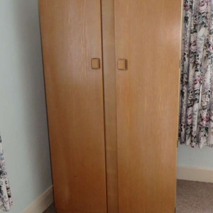 FreelyWheely: Wardrobe with shelves