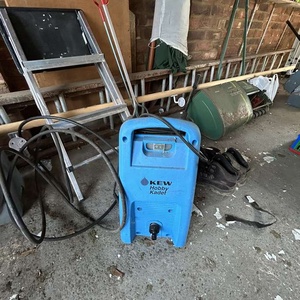 FreelyWheely: Kew Hobby Kader power wash