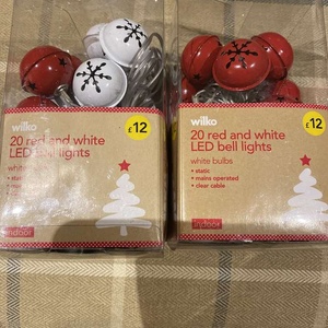 FreelyWheely: Christmas 20 red and white LED bell lights