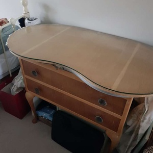 FreelyWheely: Dressing table