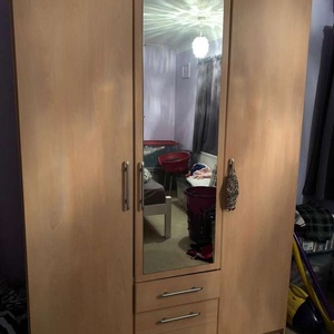 FreelyWheely: Wardrobe