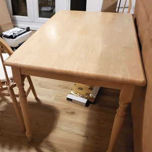 FreelyWheely: Pine table and 6 chairs