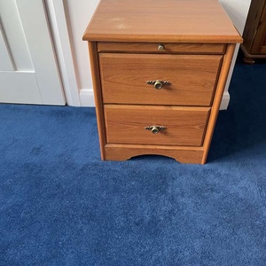 FreelyWheely: Dressing table