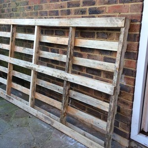 FreelyWheely: Wooden pallets various sizes