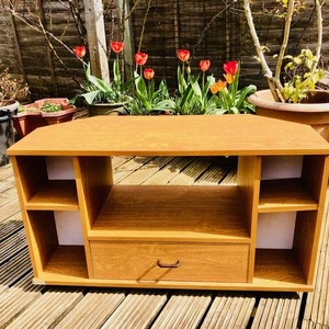FreelyWheely: TV cabinet