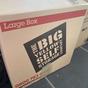 FreelyWheely: Packing boxes + bubble wrap for free