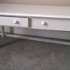 FreelyWheely: Low sideboard / tv table