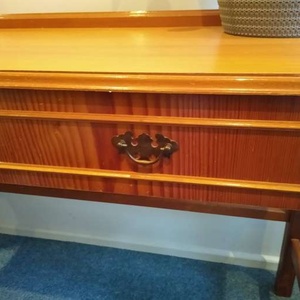 FreelyWheely: Two drawer dressing table