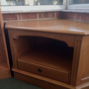 FreelyWheely: TV unit