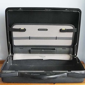 FreelyWheely: Brief Case