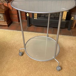 FreelyWheely: Coffee Table Round