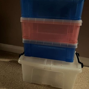 FreelyWheely: Plastic storage boxes