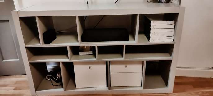 FreelyWheely: Tv unit