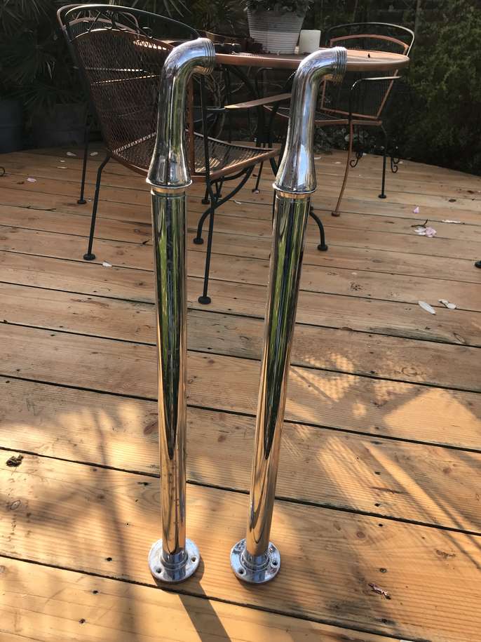 FreelyWheely: Chrome free standing bath tap mounts