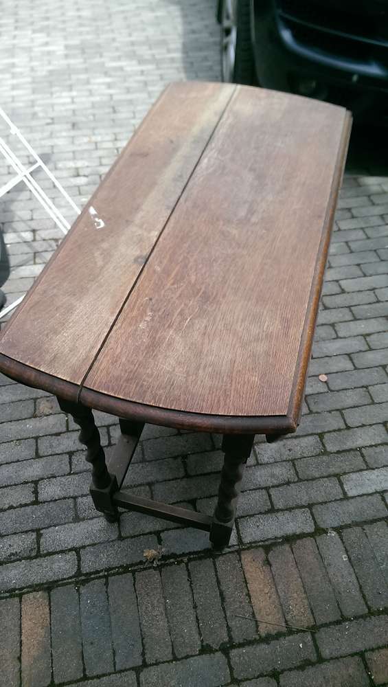 FreelyWheely: Folding oak table, barley twist legs.