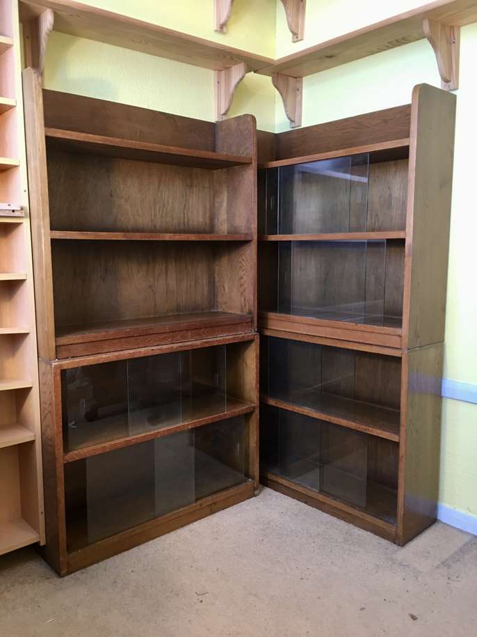 FreelyWheely: Bookcases
