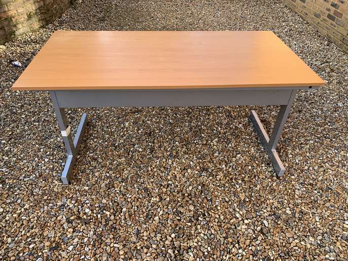 FreelyWheely: Study Desk