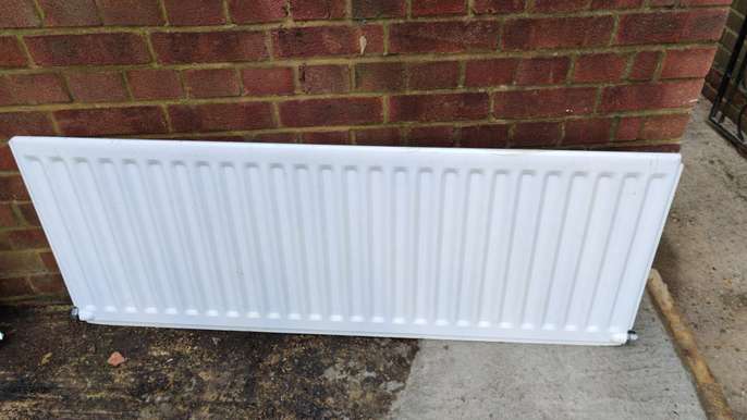FreelyWheely: Single radiator W134cm