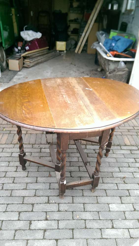 FreelyWheely: Folding oak table, barley twist legs.