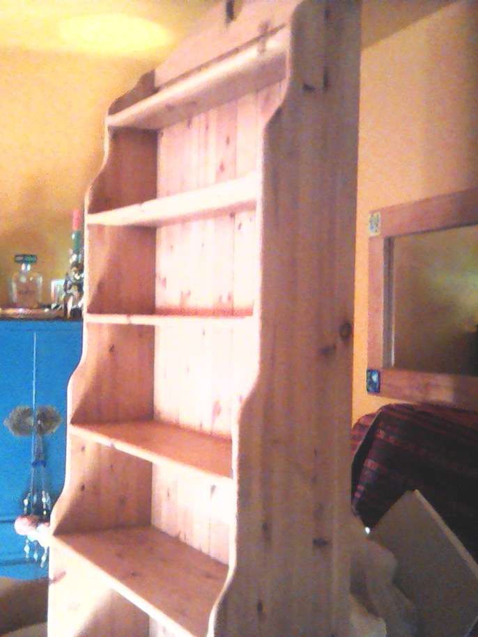 FreelyWheely: Book case LIBERTON