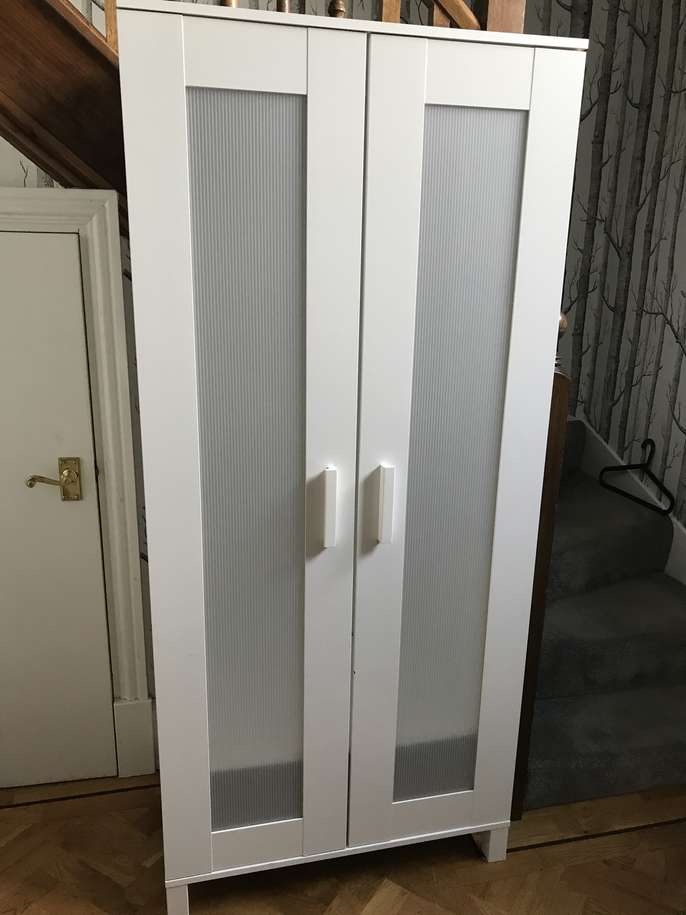 FreelyWheely: White Ikea Wardrobe