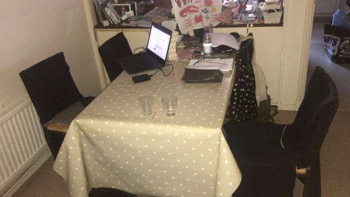 FreelyWheely: Dining room table