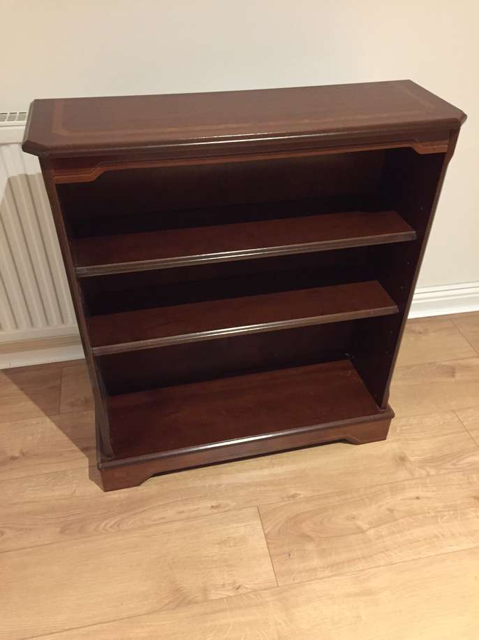 FreelyWheely: Bookcase