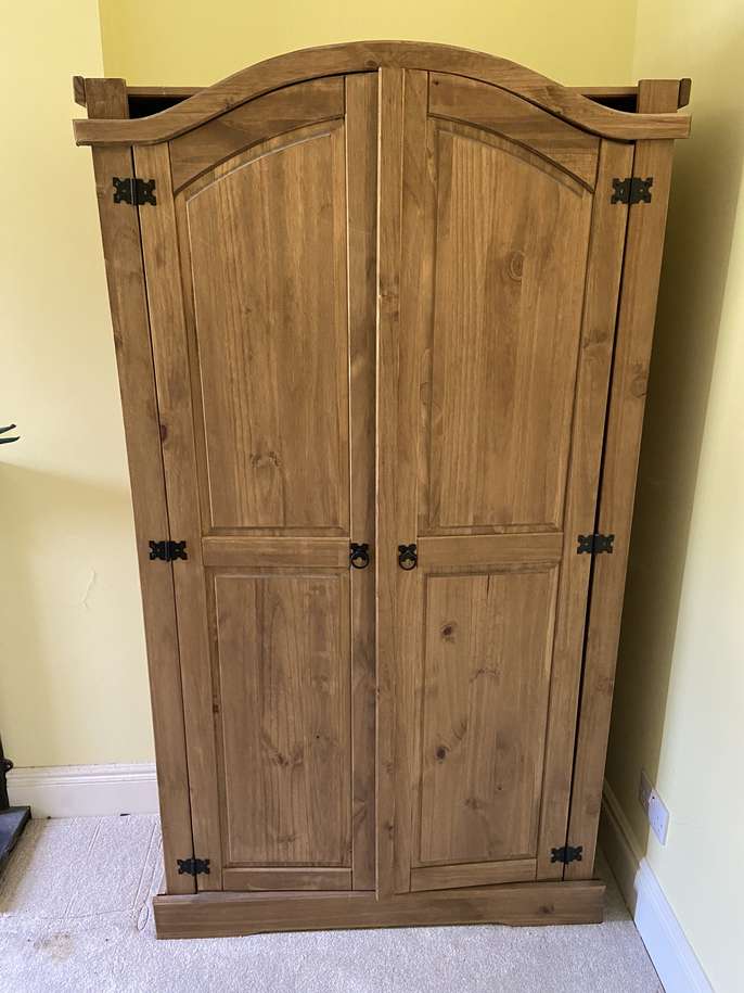 FreelyWheely: Wardrobe