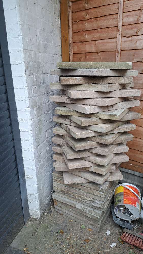 FreelyWheely: Patio Slabs (45x45cm)