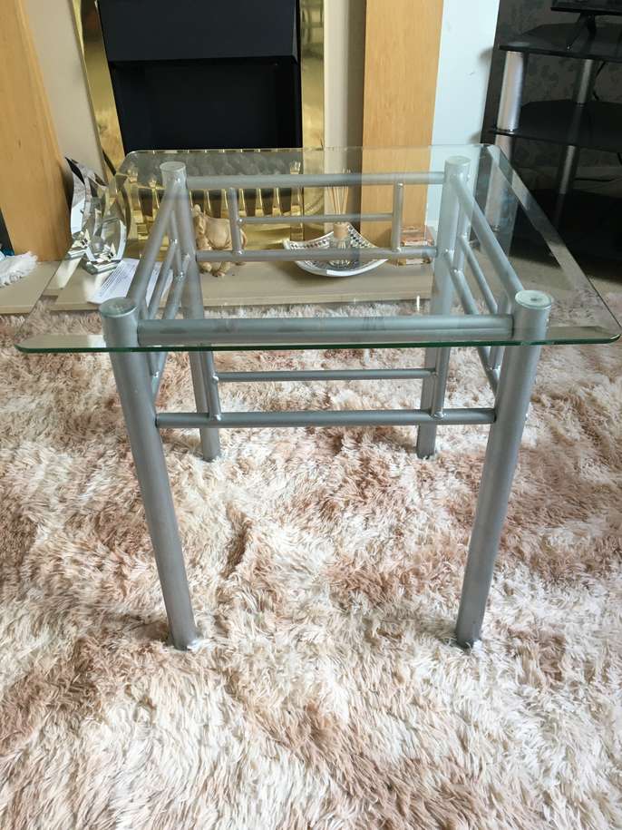 FreelyWheely: Coffee table