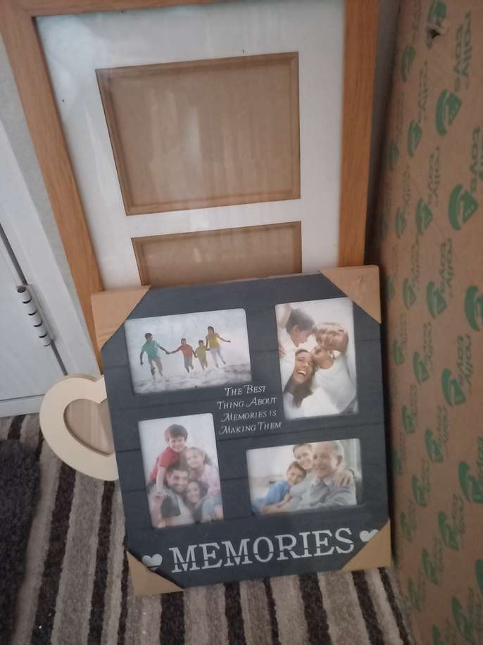 FreelyWheely: Picture frames