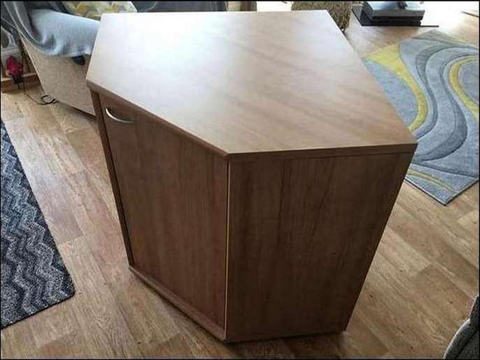 FreelyWheely: Corner storage for bedroom ,office or workshop