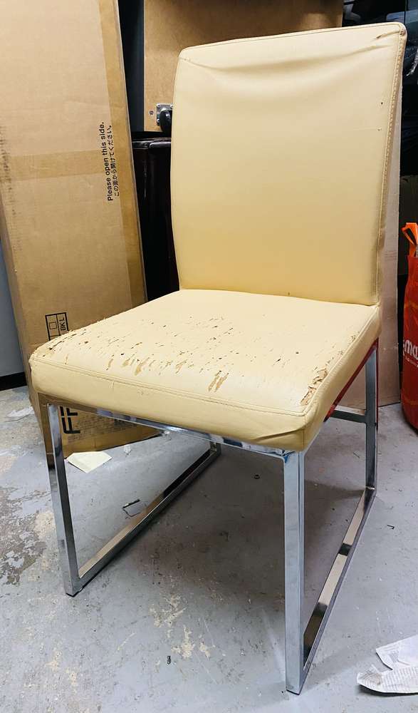 FreelyWheely: Free chairs x4