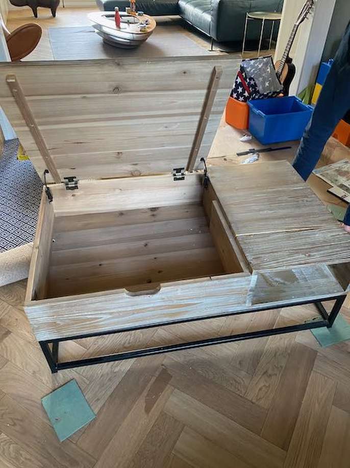 FreelyWheely: Coffee table / games table